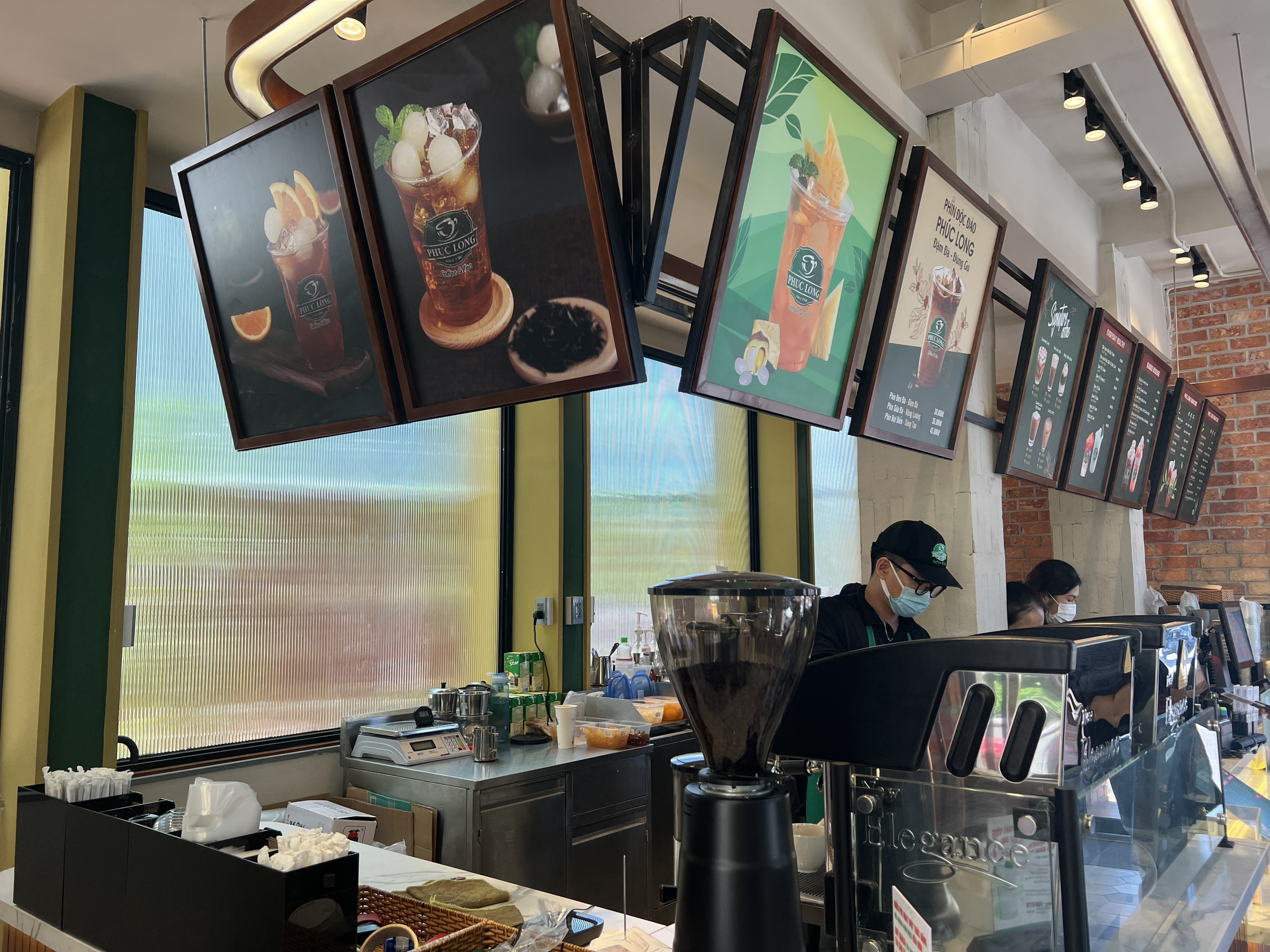 Phúc Long Coffee & Tea