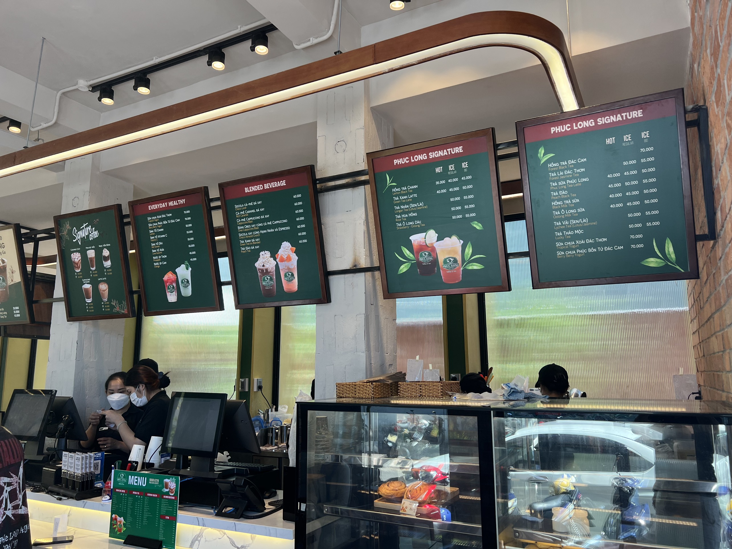 Phuc Long Coffee & Tea