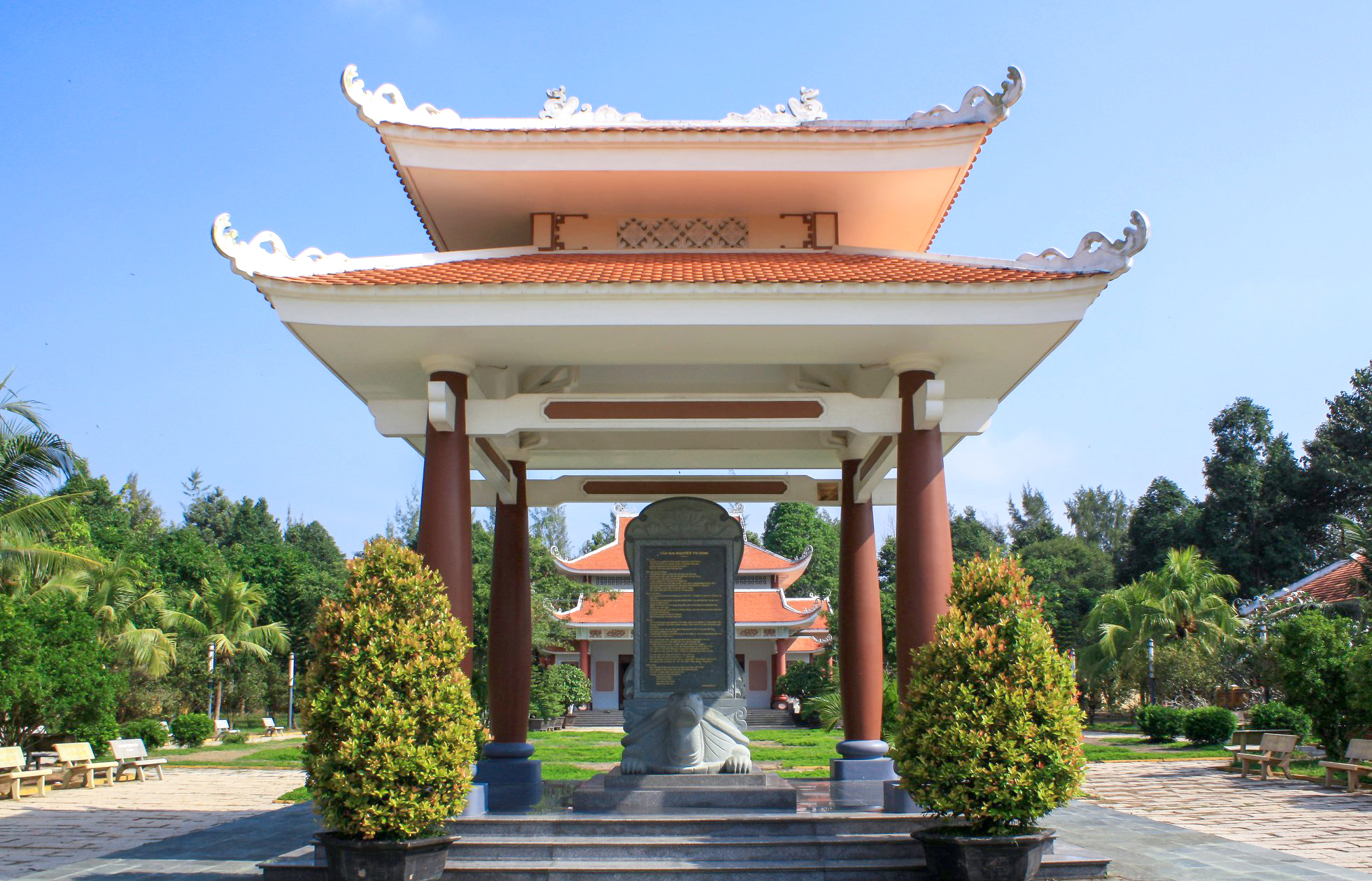 The temple dedicated to the female general Nguyen Thi Dinh