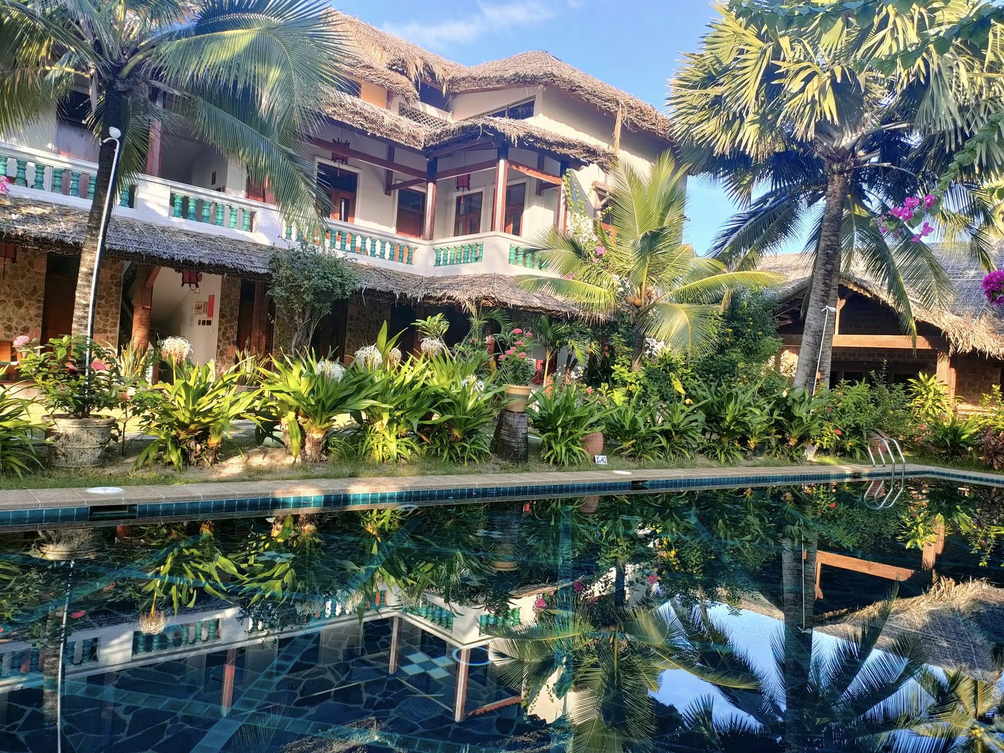 Full Moon Beach Resort