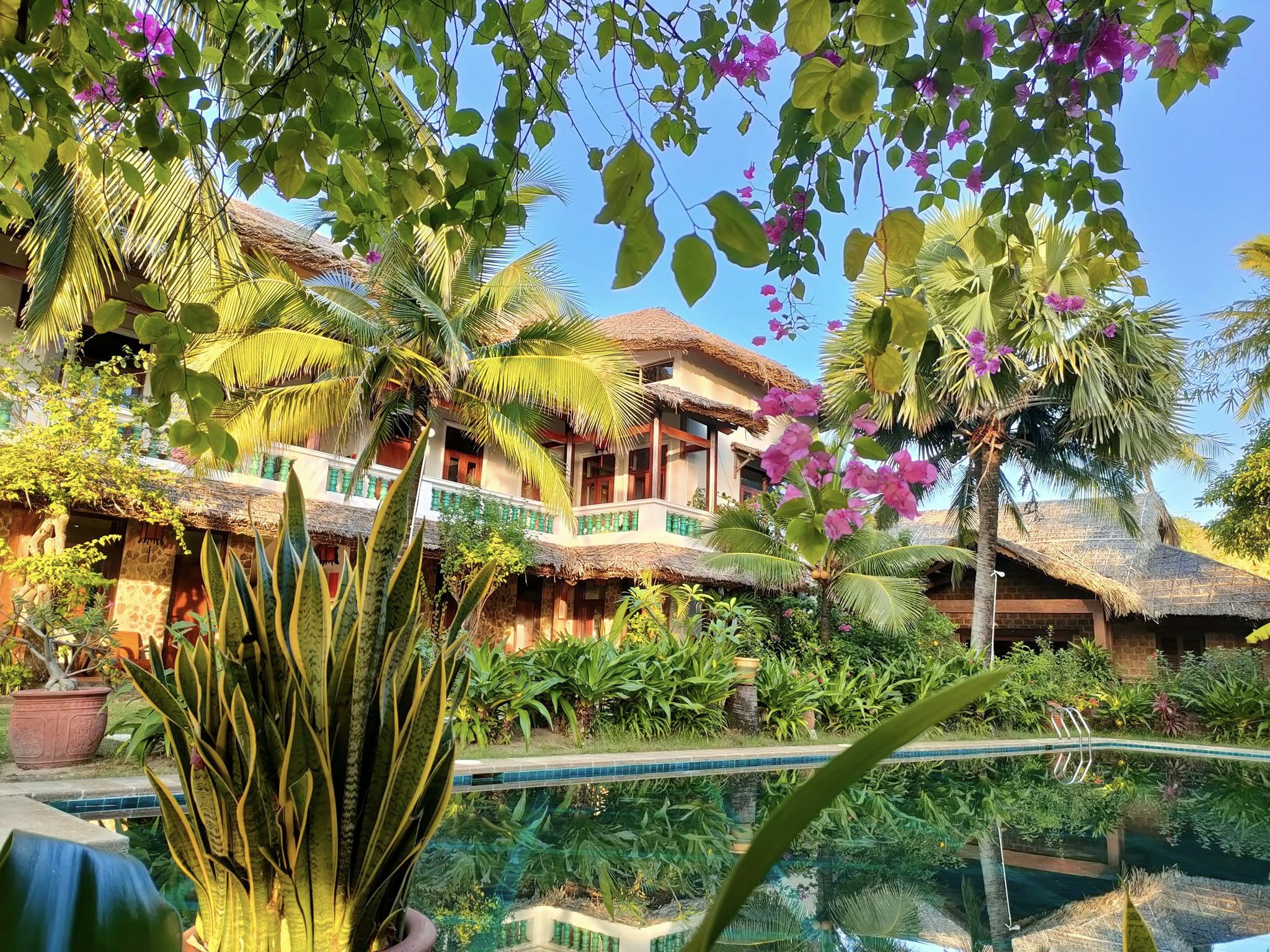 Full Moon Beach Resort