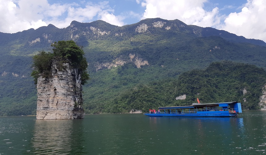 Du lịch Lòng hồ Thủy điện Na Hang